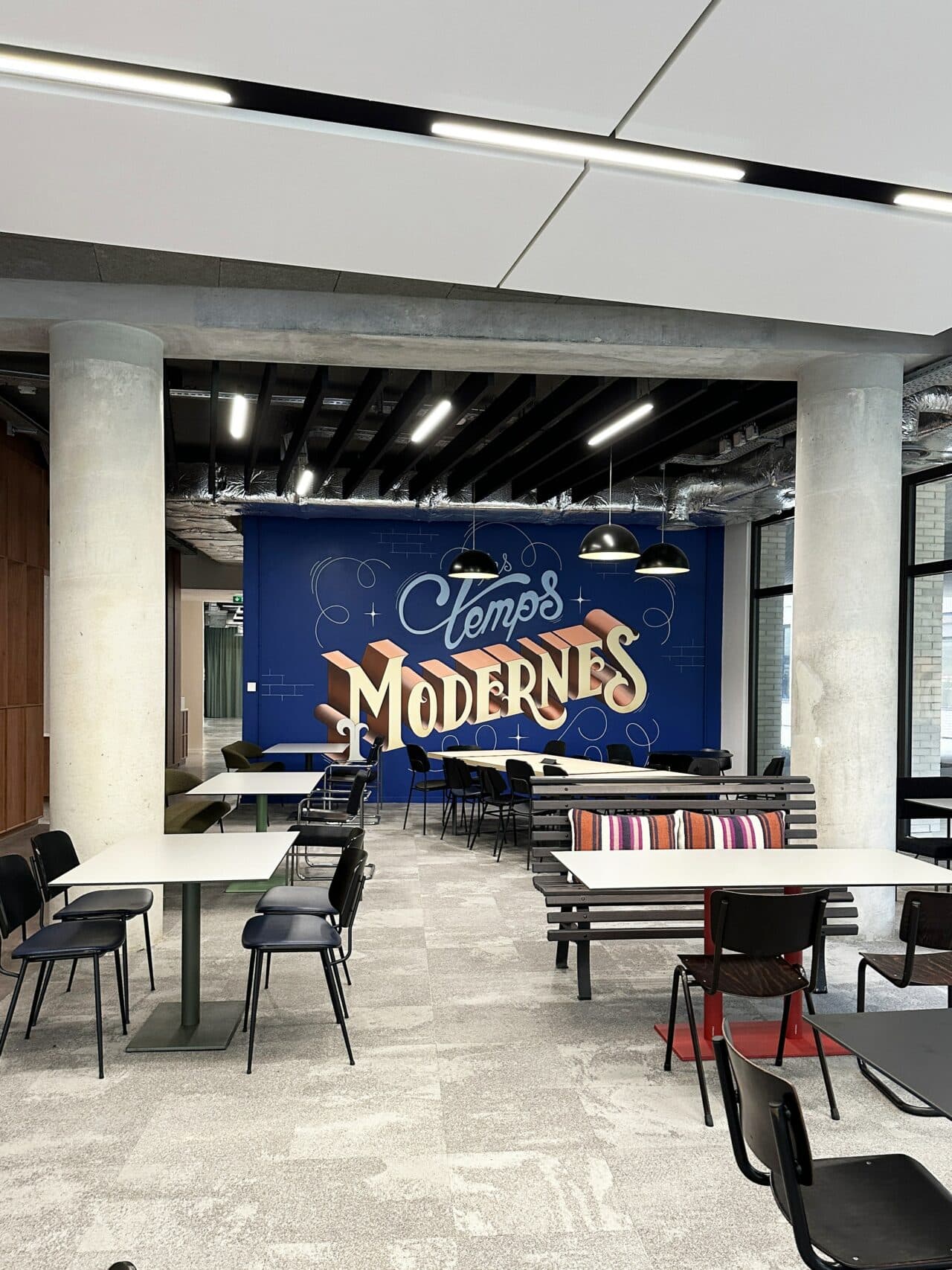 AXA REIM • Fresque Caroline Derveaux et La Main Gauche • PALM