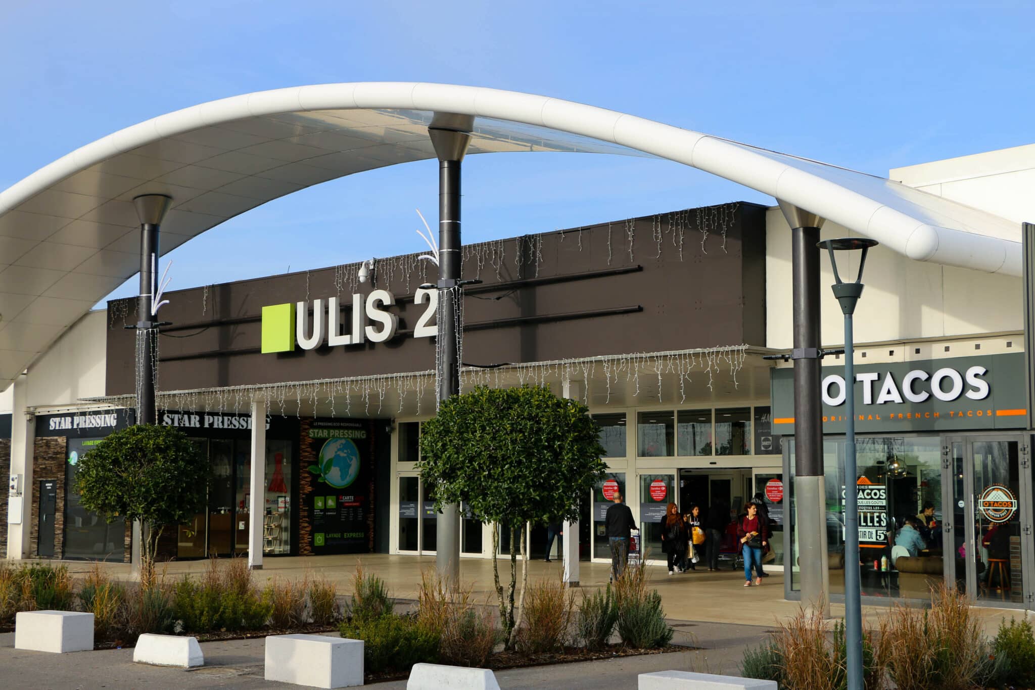 Fresques artistiques avec l'artiste Le Long aux Ulis 2